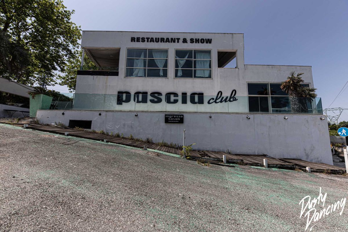 PASCIA' da protagonista della notte, a discoteca abbandonata - DustyDancing
